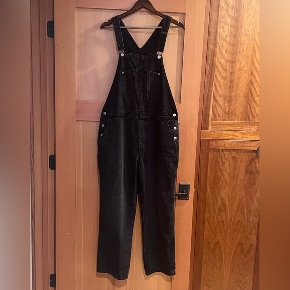 Old Navy | Pants & Jumpsuits | Old Navy Black Overalls | Poshmark